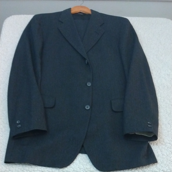 Jos. A. Bank Clothiers | Suits & Blazers | Vintage Jos A Bank Clothiers ...